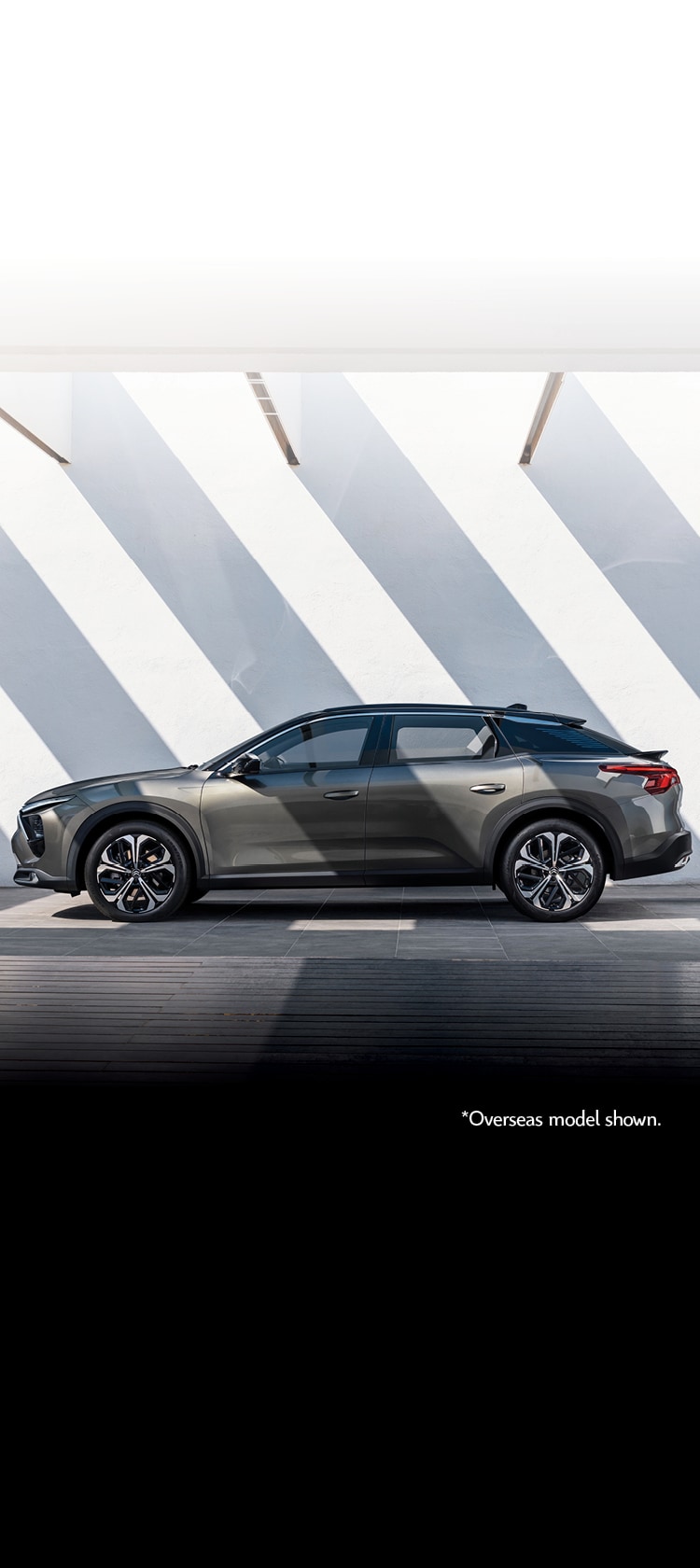 Citroën C5 X plug-in hybrid | exclusively available by customer order.